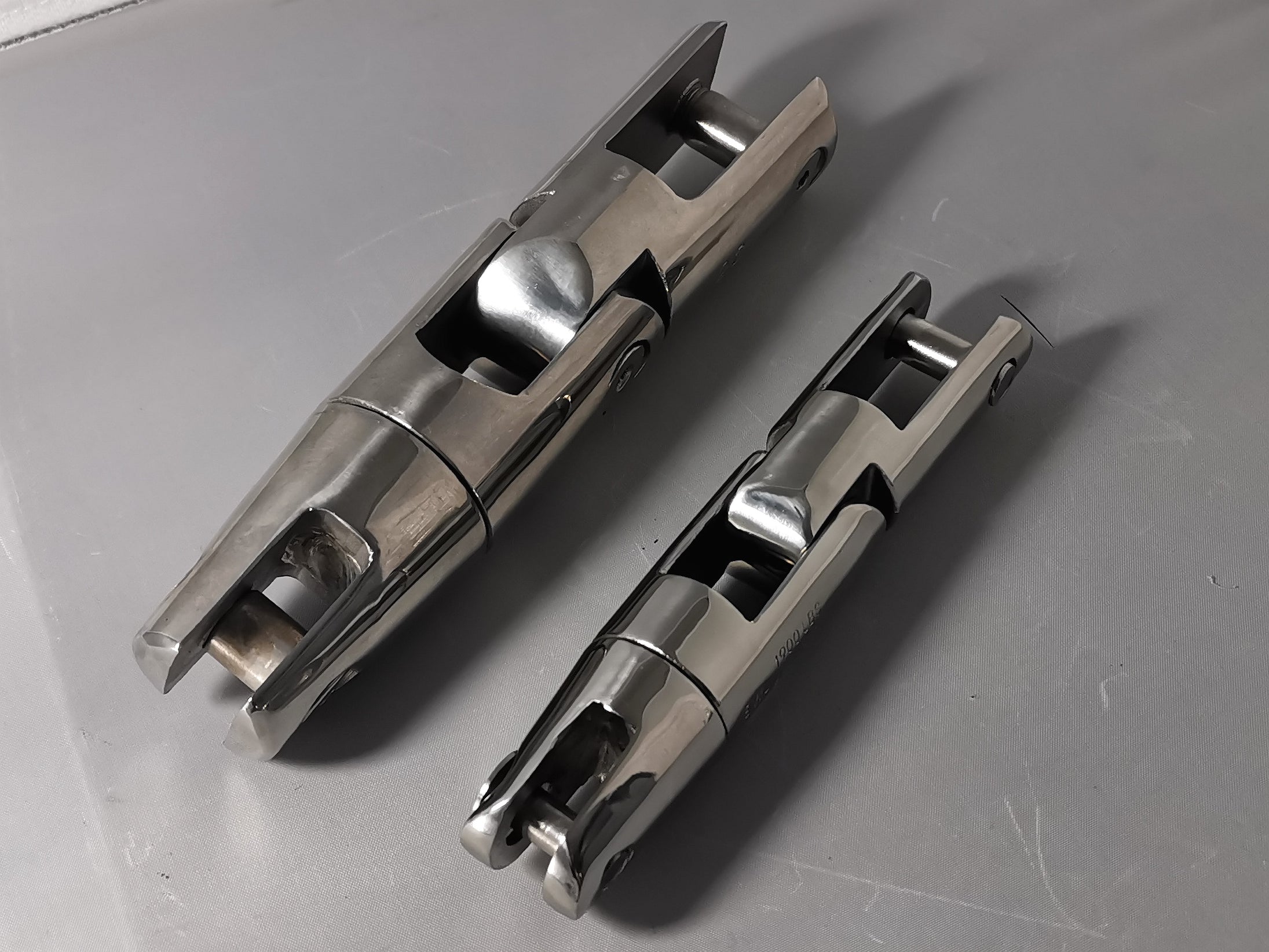 Anchor Swivel - self aligning (2 sizes) – Boat NZ