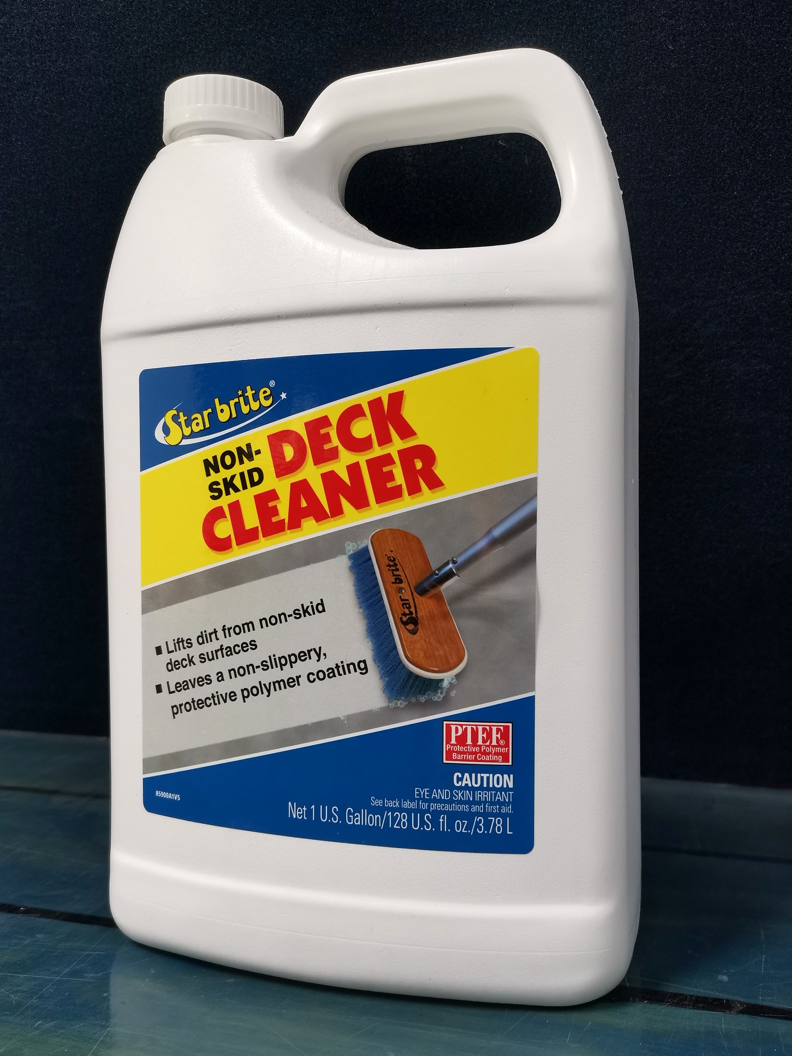 Starbrite Non-Skid Deck Cleaner With PTEF – Boat NZ