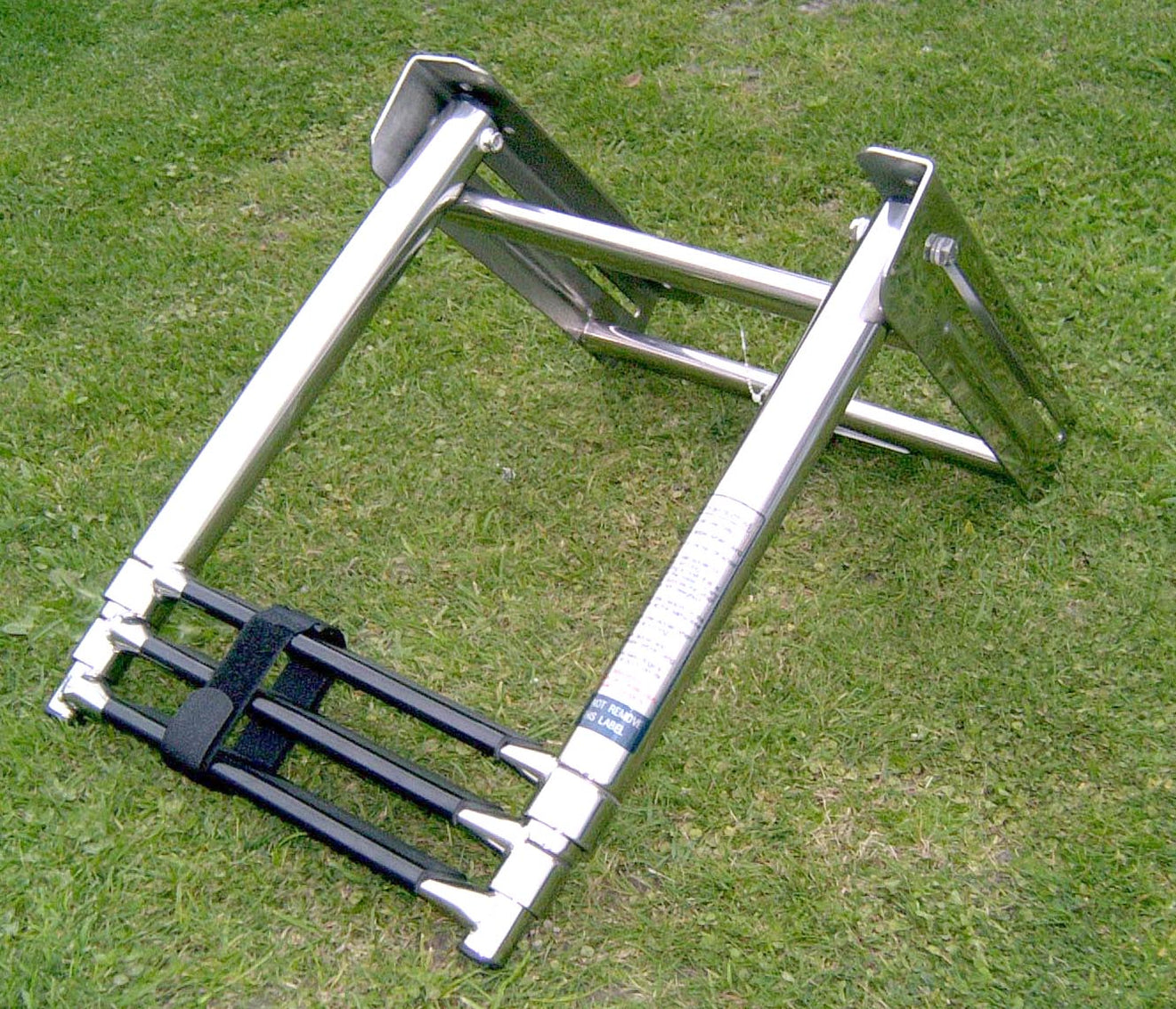 Telescopic Ladder Under Platform Mount – Boat NZ