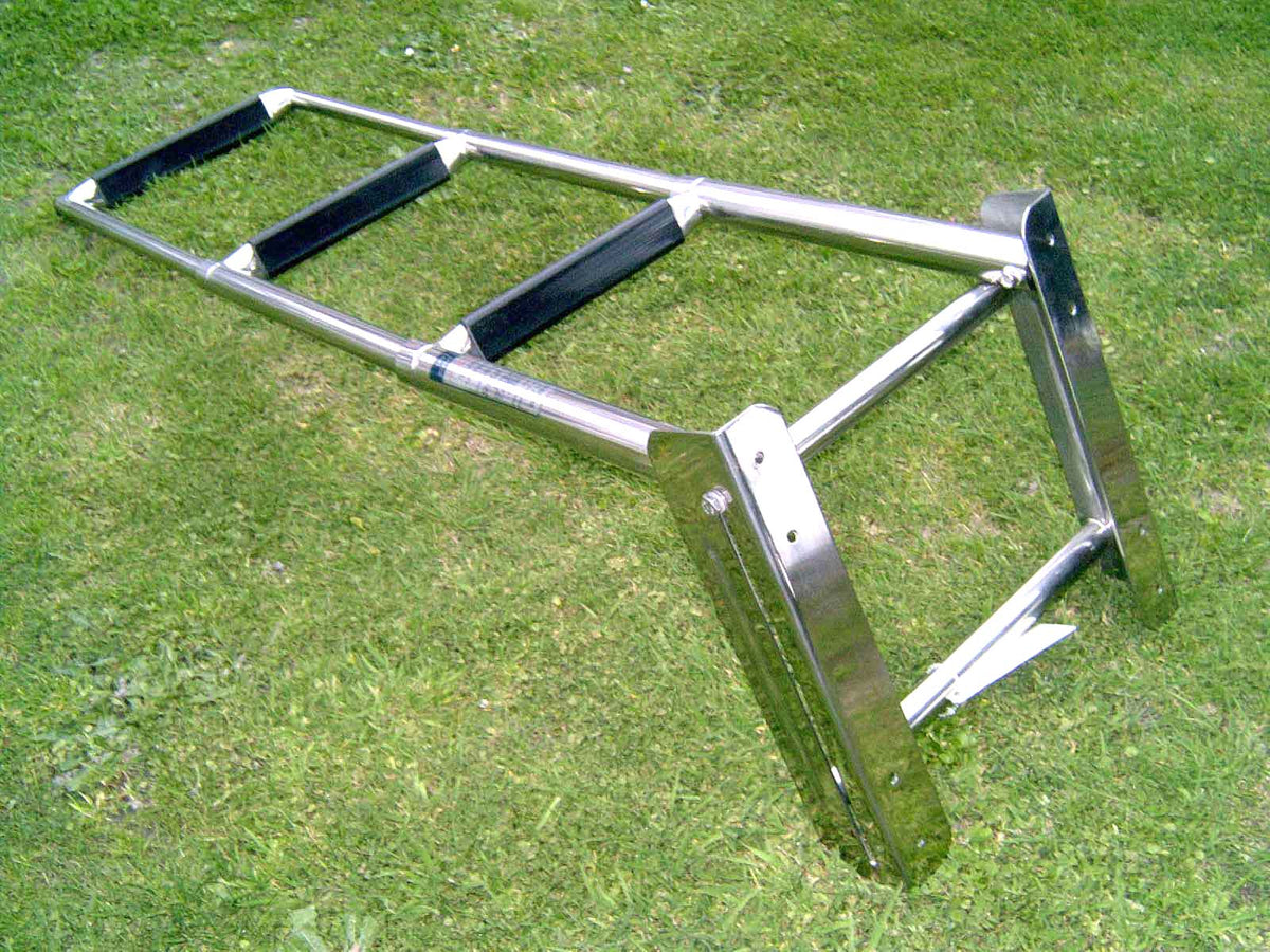 Telescopic Ladder Under Platform Mount – Boat NZ