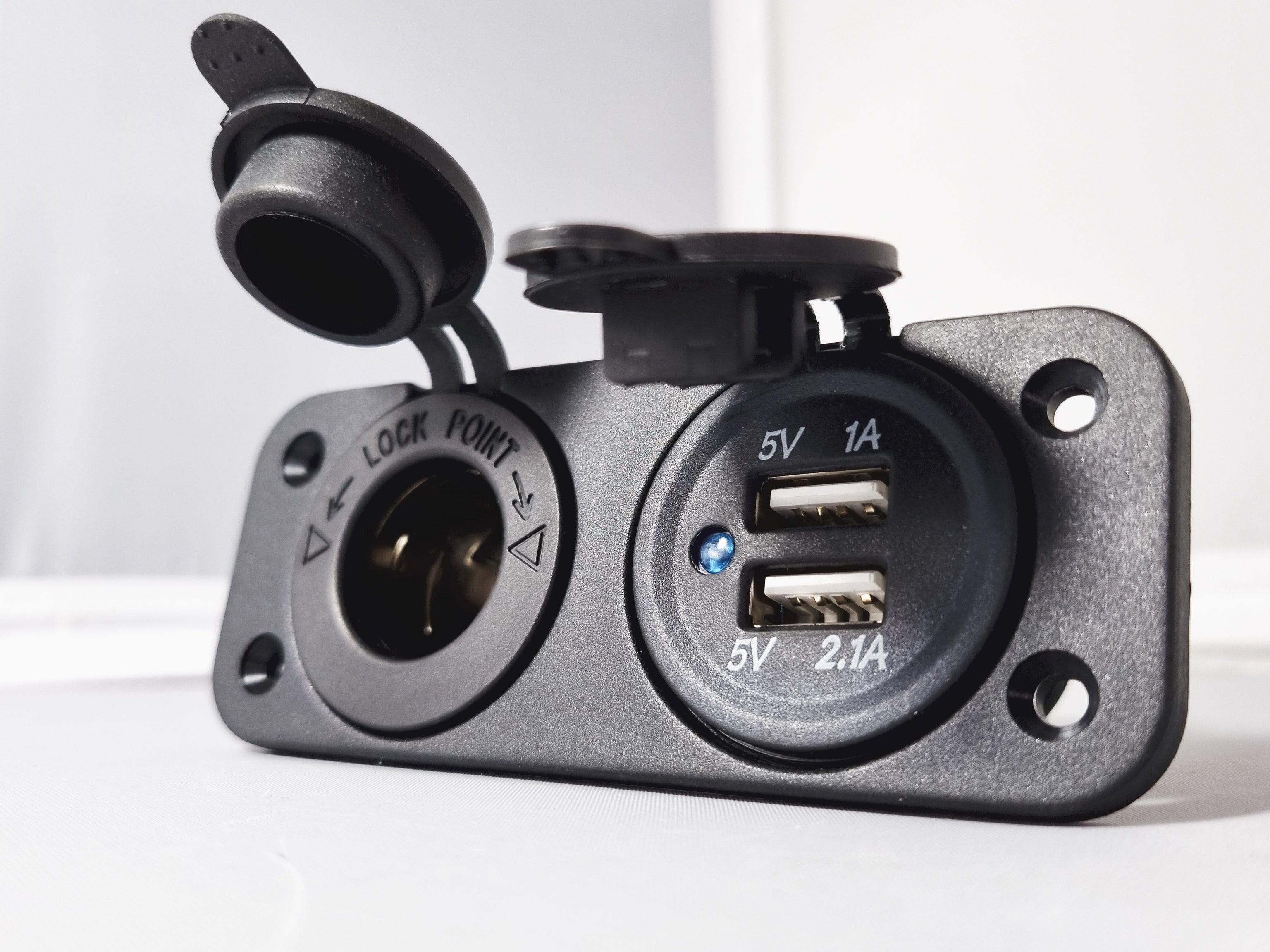 Power Socket Dual 12v and 2 x USB – Boat NZ